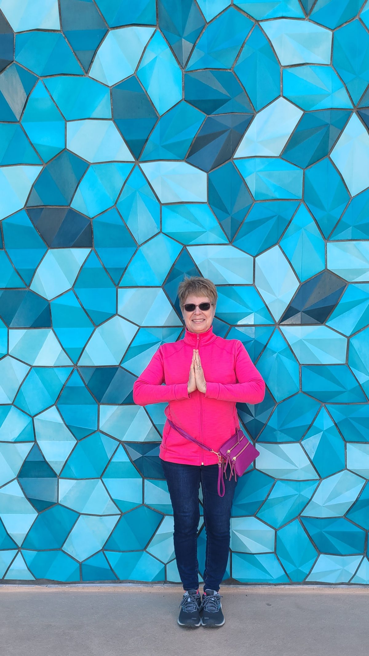 5 Best Yoga Poses for Virtual Assistants - Paper Chaser